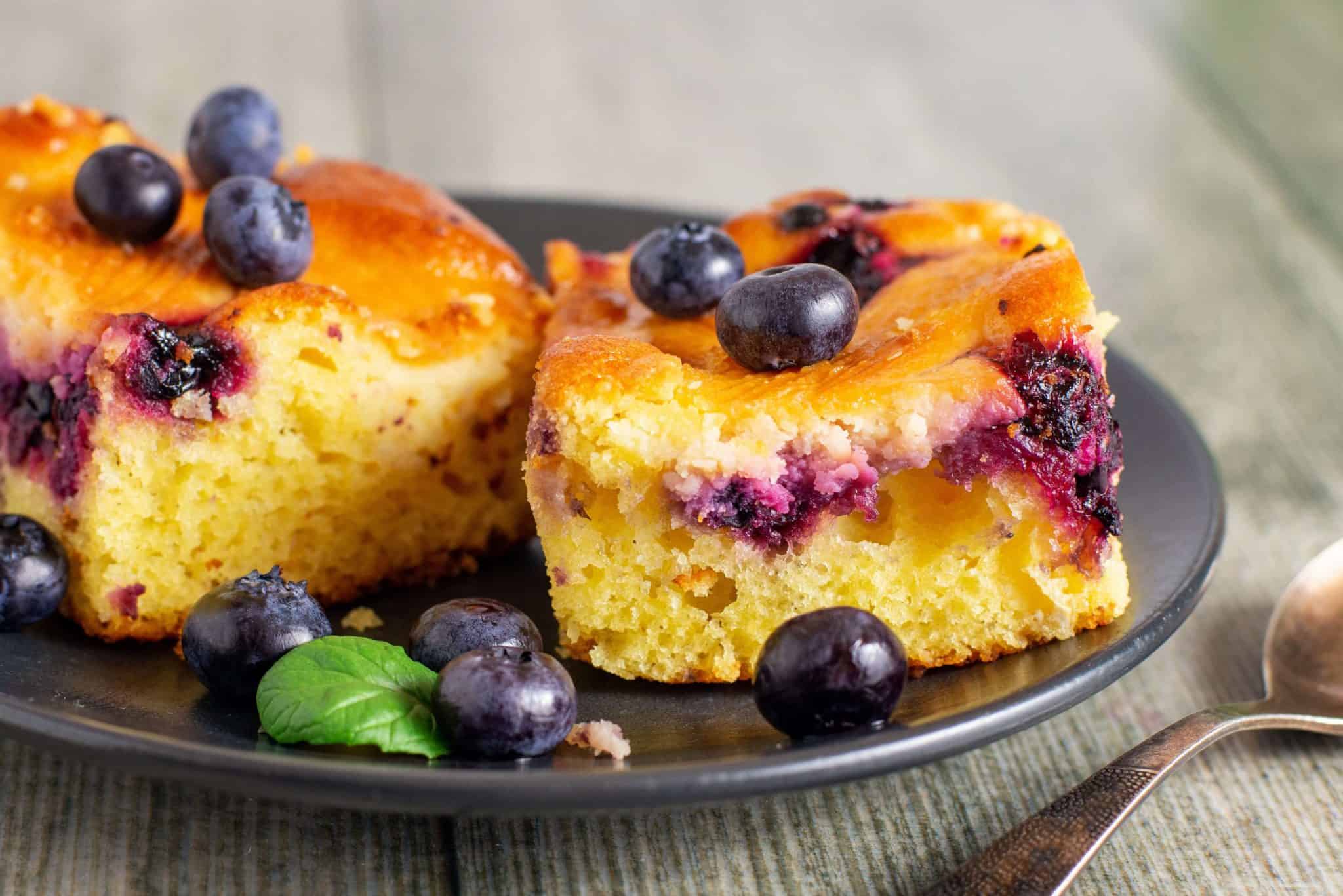 Blueberry & Custard Teacake - MAURI