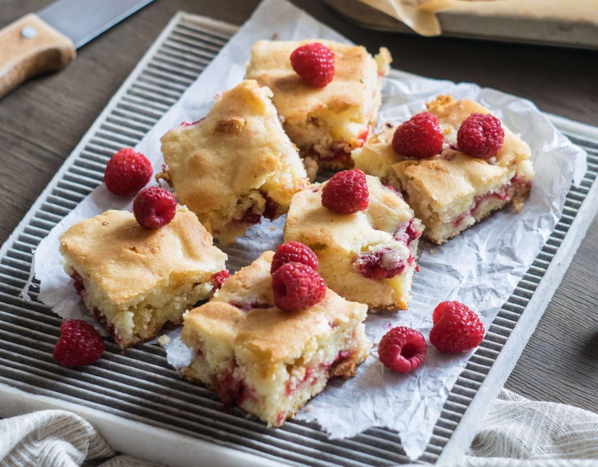 White Chocolate and Raspberry Slice - MAURI