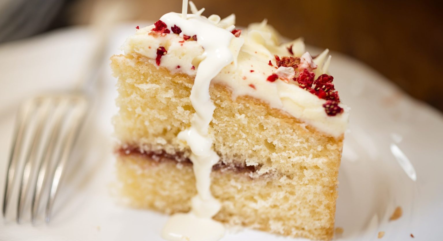 White Chocolate Mudcake - MAURI